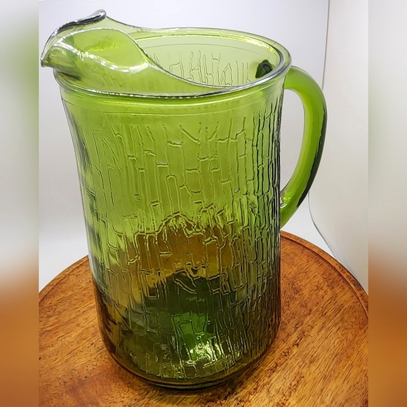 Anchor Hocking | Kitchen | Vintage Anchor Hocking Pagoda Pitcher In ...